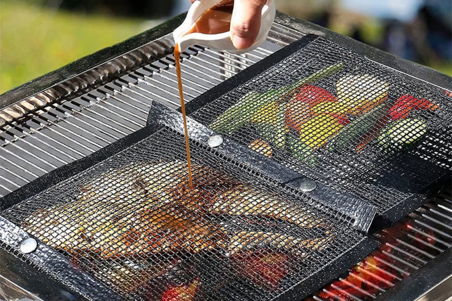 Effortless Grilling: The Benefits of a Non-Stick PTFE Mesh - BBQ Grill Mat